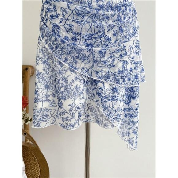 A Classy Chic Boutique | Dresses | Blue And White Vintage Floral Print ...